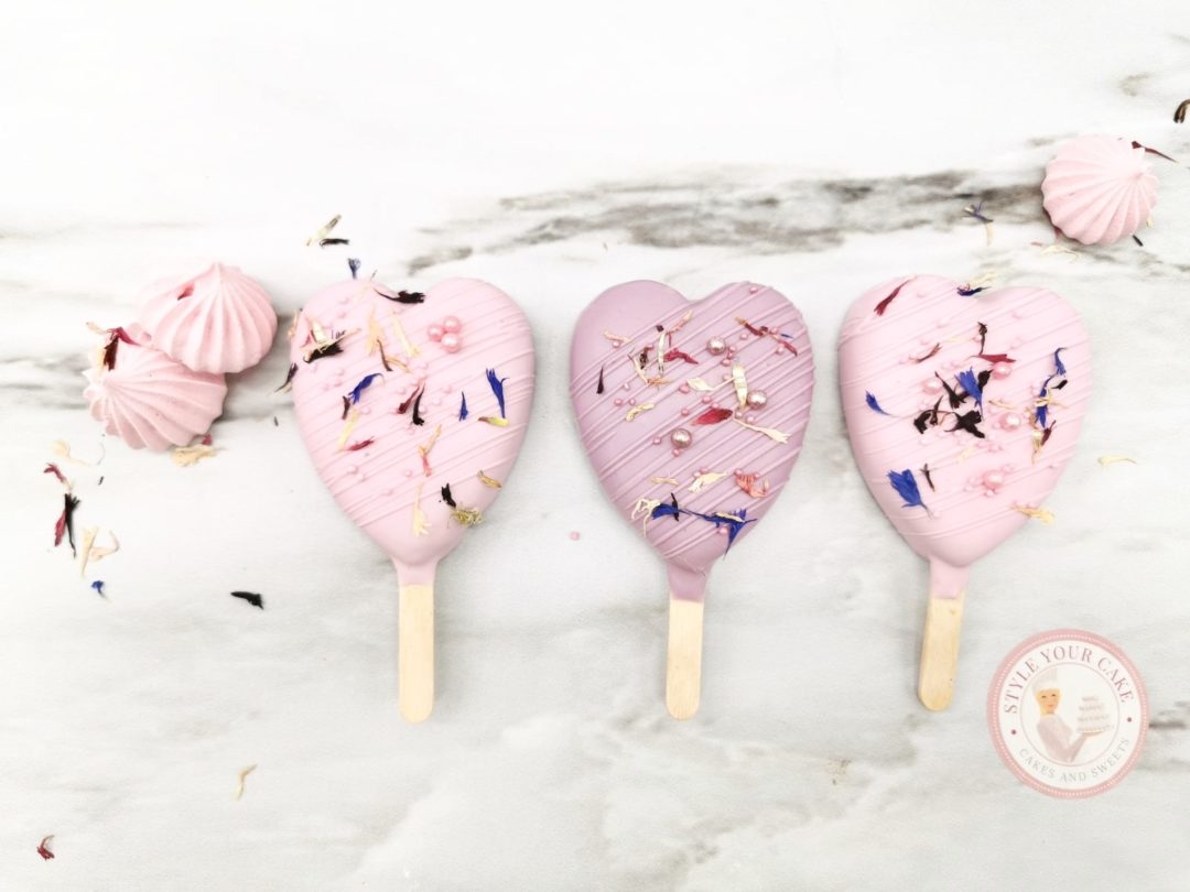 Heart Cakesicles with Flowers | Style Your Cake